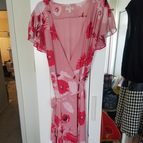 eva mendes for New York & Company | Dresses | Eva Mendez Wrap Floral ...